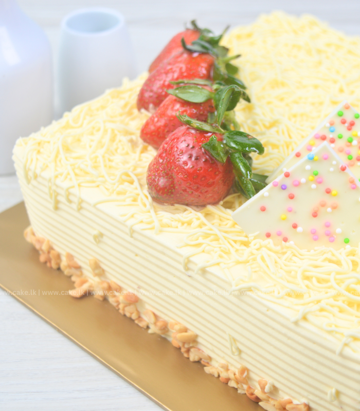 Strawberry Gold Rush Cake - www.cake.lk